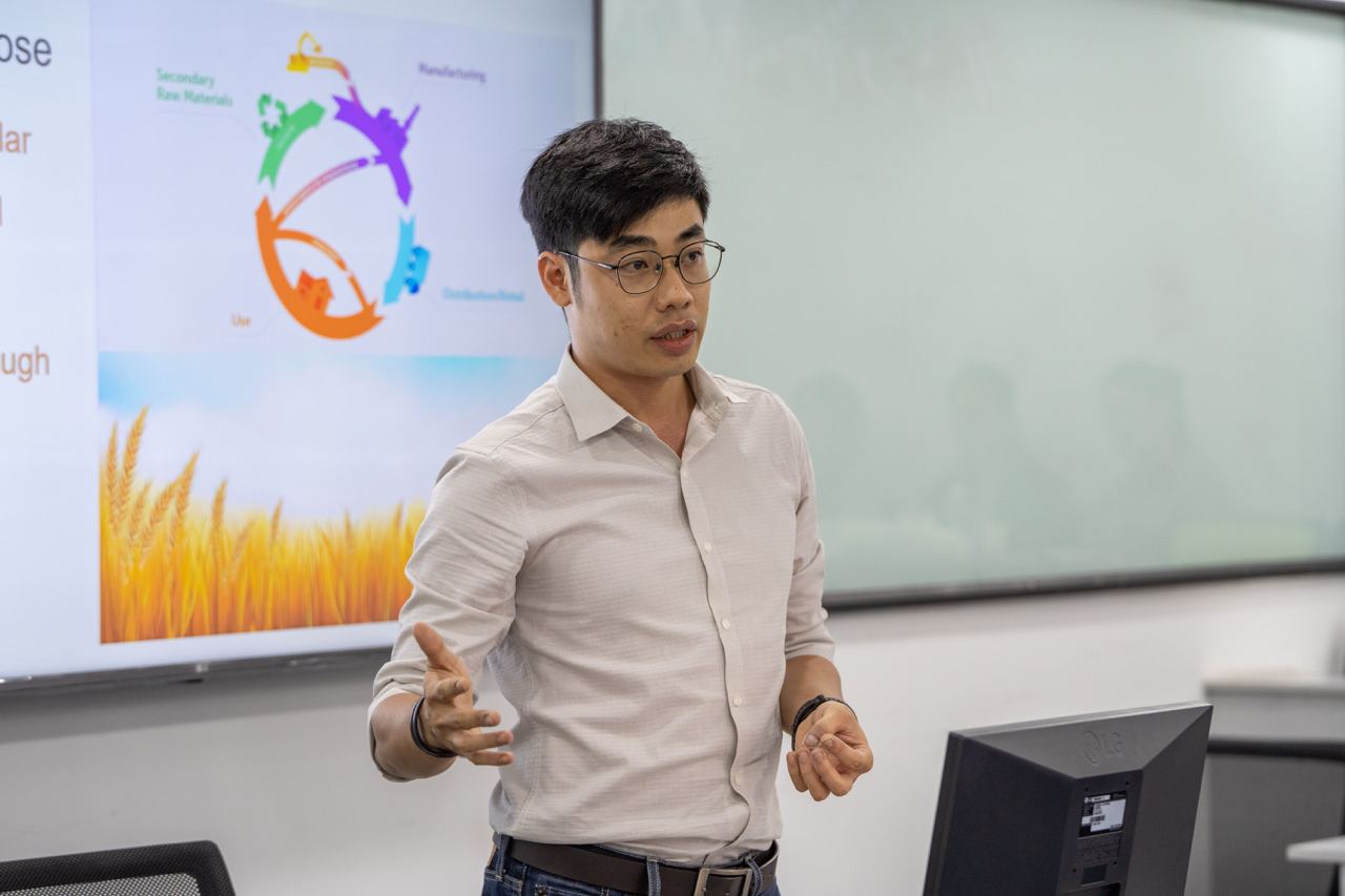 Senior Chemical Engineer tại Nike Việt Nam: “Tôi đã quản lý thời gian ...